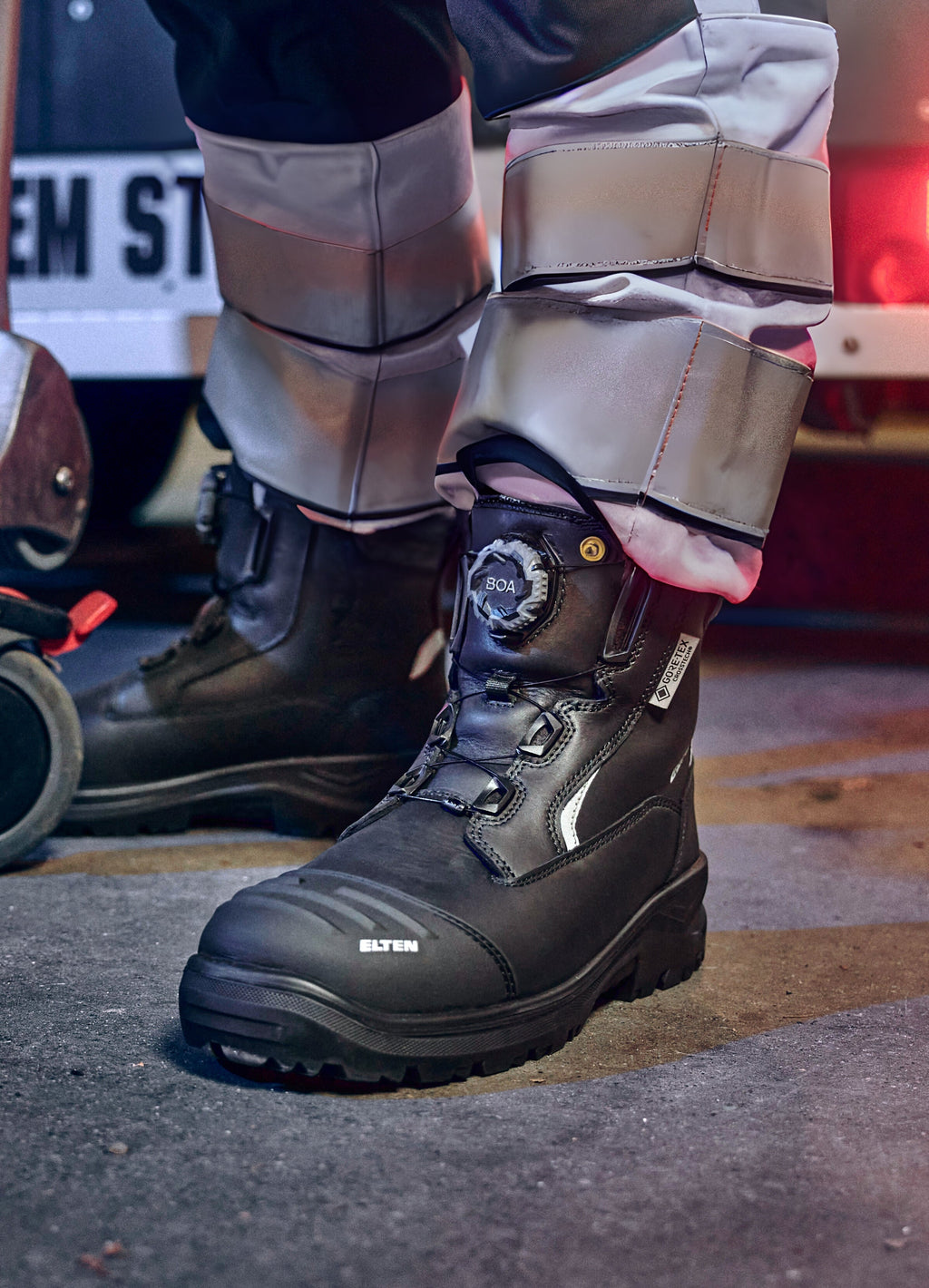 Finding The Perfect Extra Large Work Boots In Australia | Stitchkraft