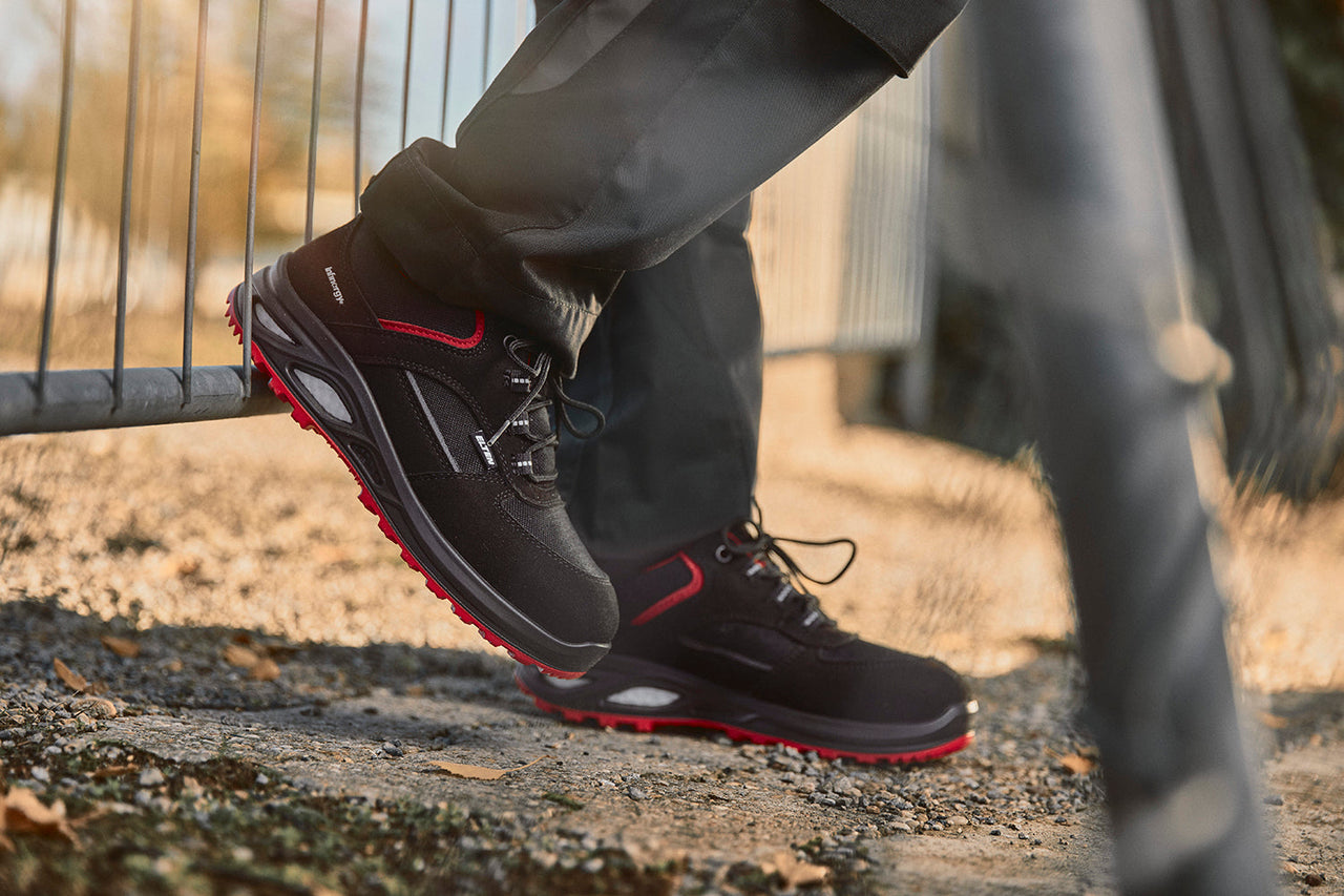 Women's Safety Runners & Safety Sneakers | Stitchkraft